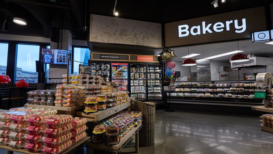 GIANT Opens Riverwalk Urban Flagship in Philadelphia, Donates to ...